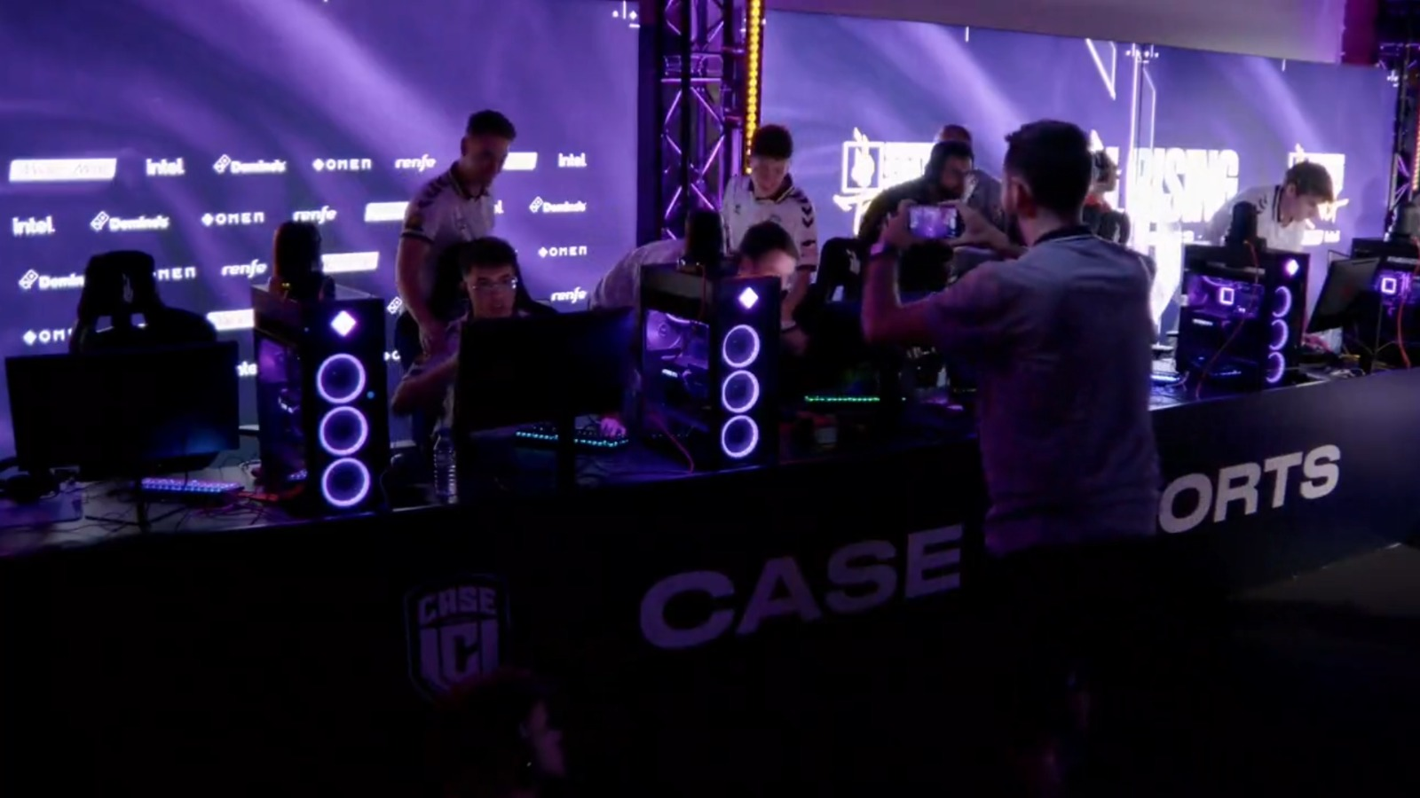 CASE Esports, cerca de liarla cuando celebraban la victoria - TheRadiant